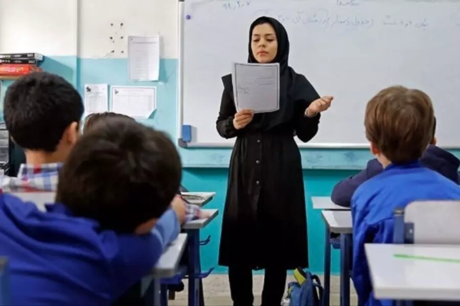 بخشی از آیین نامه رتبه بندی معلمان برای رئیسی برگشت خورد عضو هیات