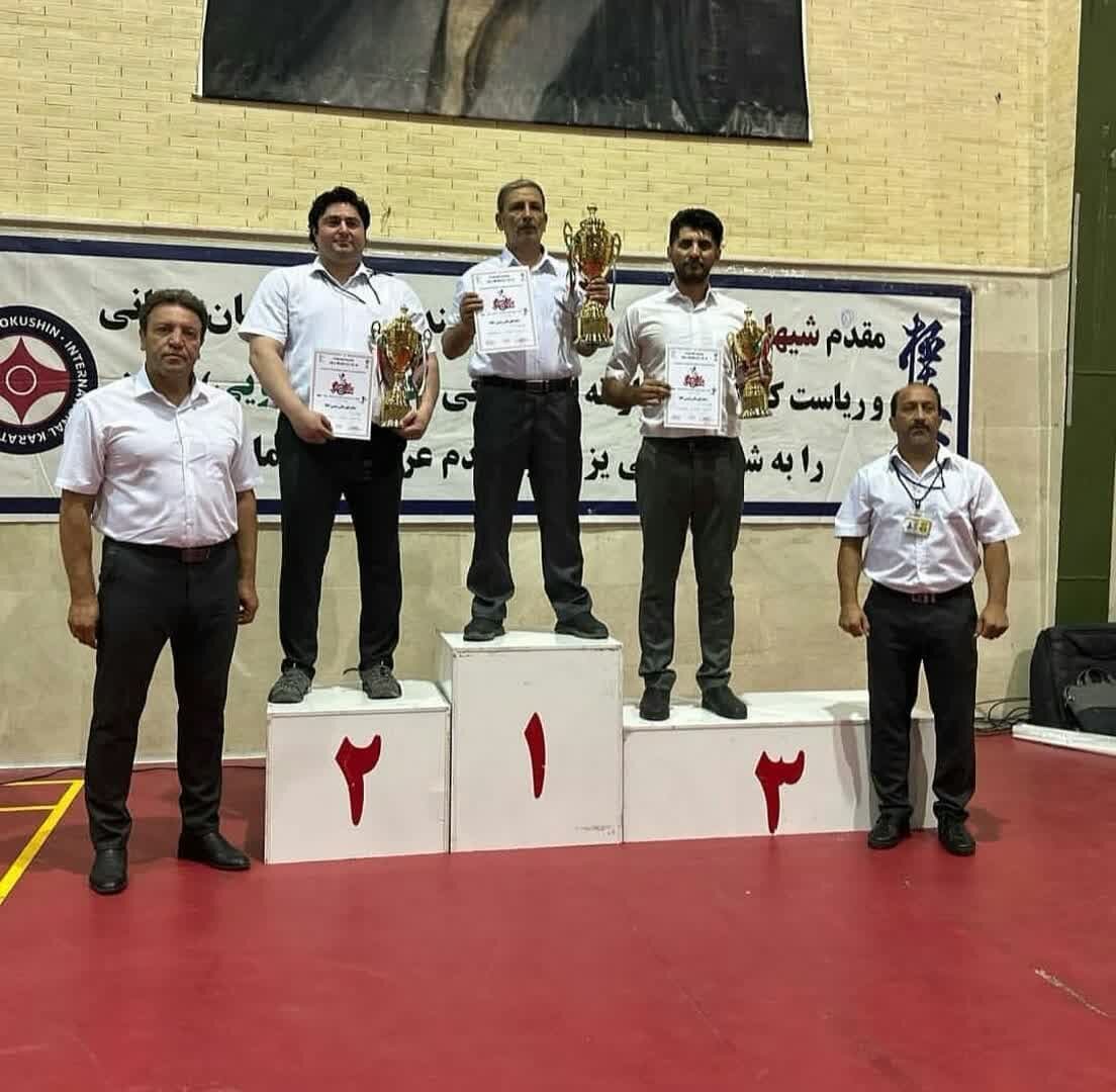 ۲۳ مدال ارمغان کاراته کاران چهارمحال و بختیاری در مسابقات کشوری - خبرآنلاین
