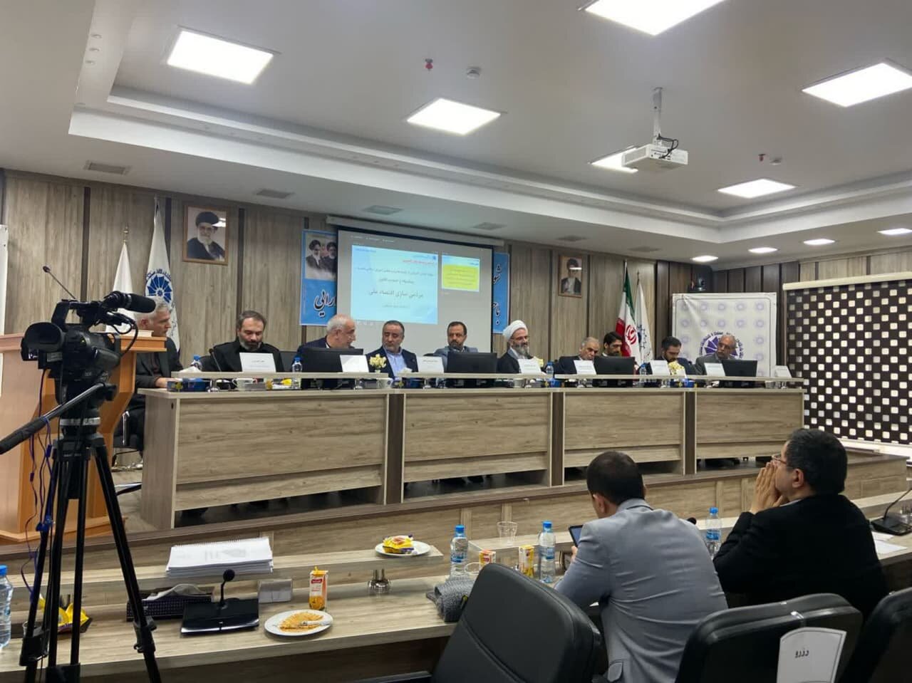 فضای تولید و سرمایه گذاری در استان سمنان جزء استان های مثال زدنی است ...