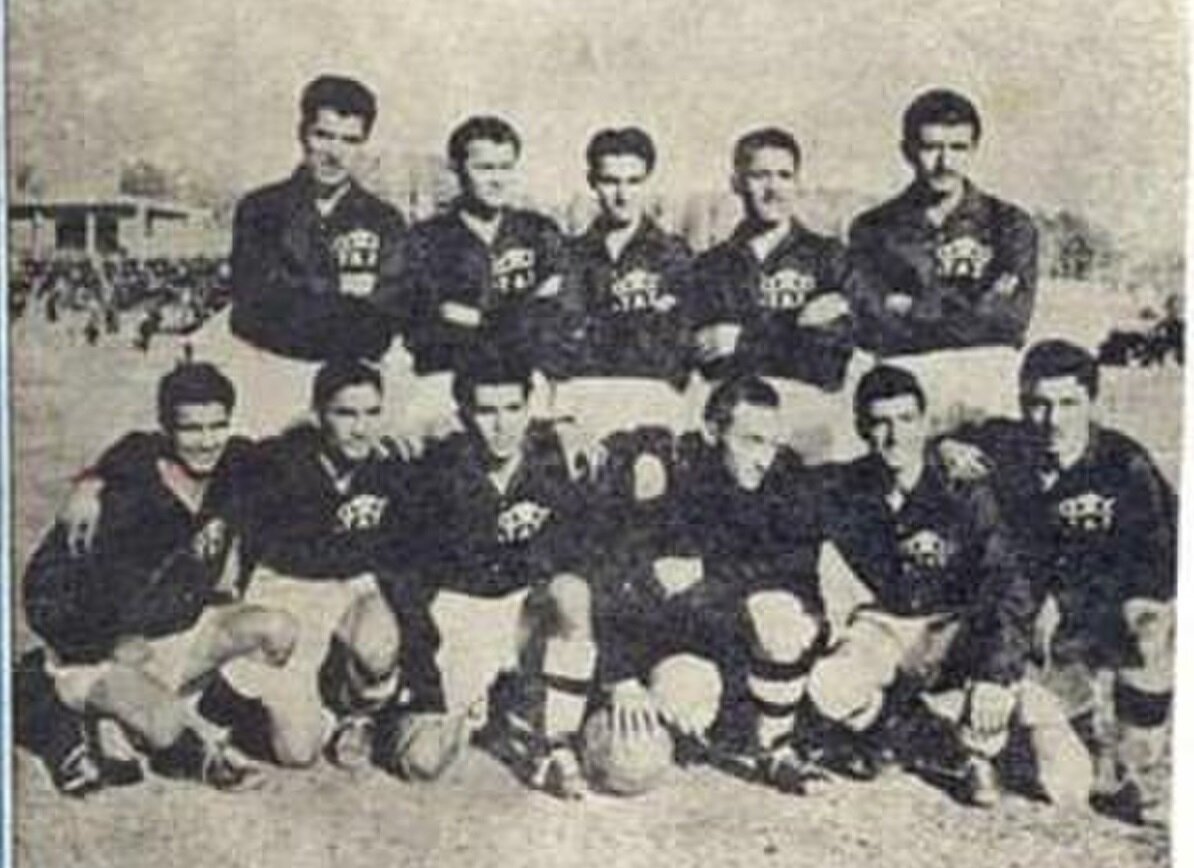 عکس| استقلال در این روز از تاریخ قرمز پوش شد - خبرآنلاین