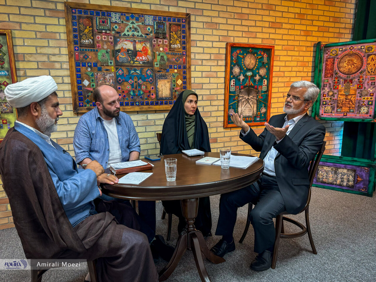 ببینید محمود صادقی از رسوایی وزیر کشاورزی در فساد چای دبش خجالت نمی
