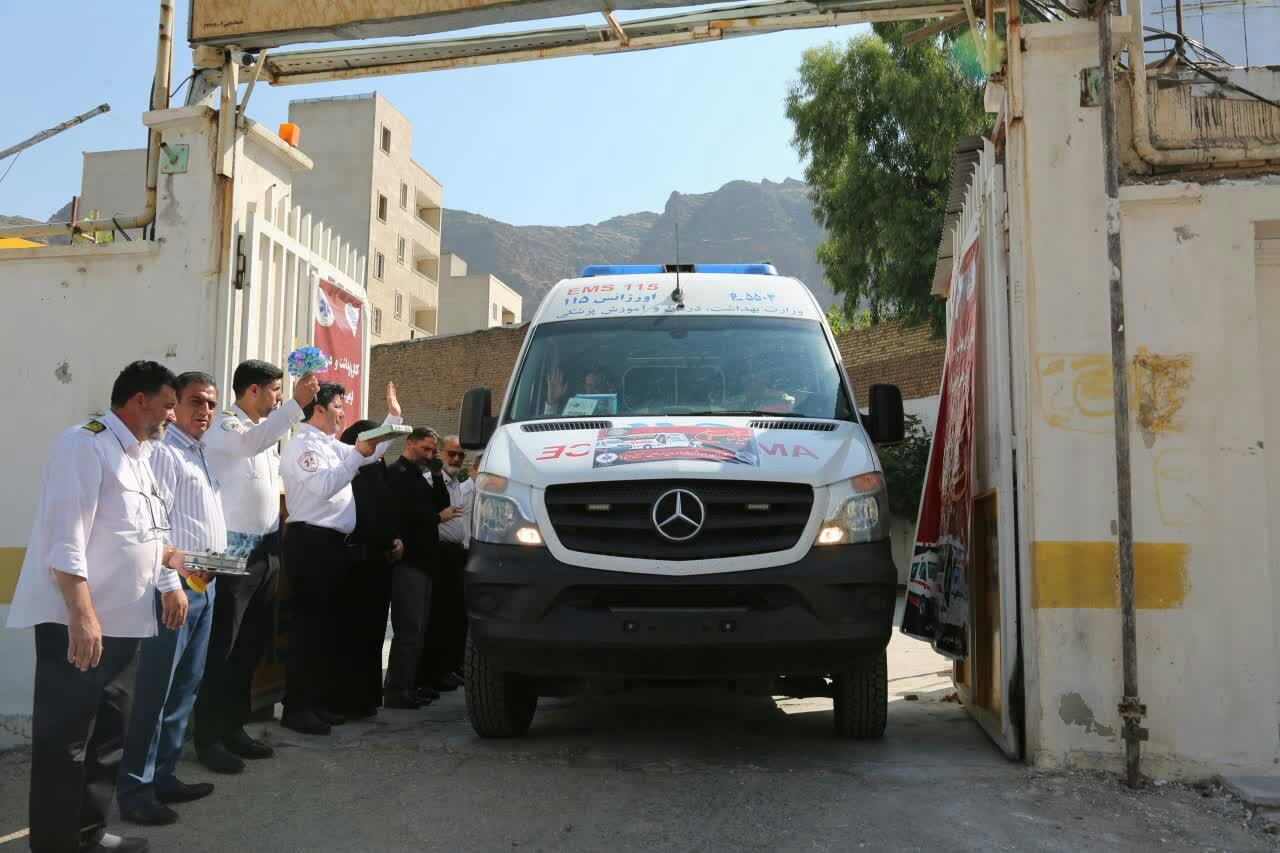 اعزام شش دستگاه آمبولانس به مرز خسروی از خرم‌آباد - خبرآنلاین